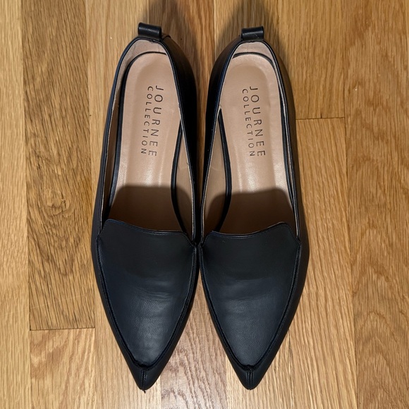 Journee Collection | Shoes | Journee Collection Black Loafer Flats Wood ...